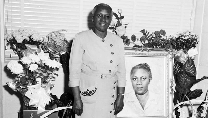 ‘Reflections’ Story: Old photo brings Harris’s story to light | Daily ...