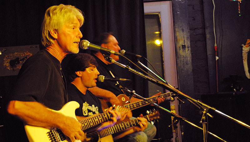 Local venue welcomes musicians, old and new customers | Daily Leader