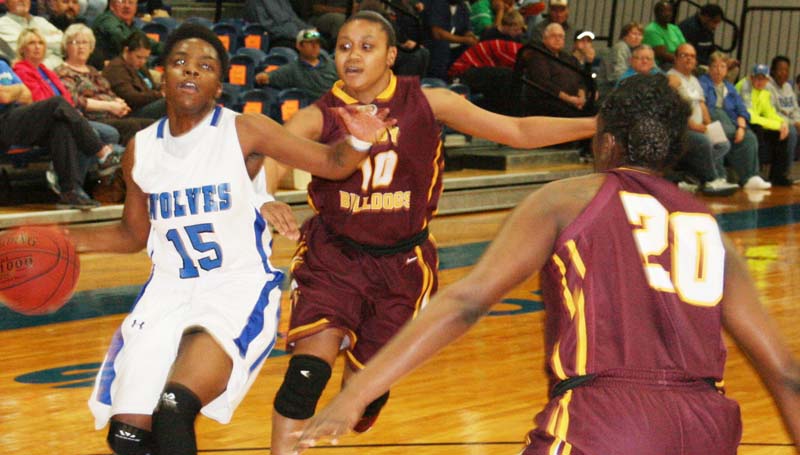Co-Lin Wolves feast on Hinds in South Division action | Daily Leader