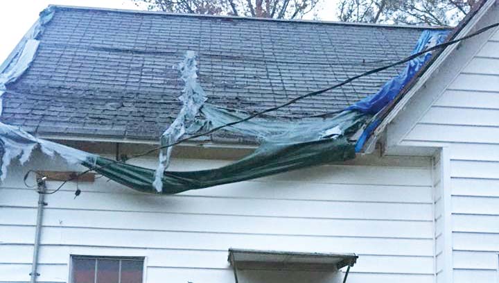 Reed’s Metals gives away roof to family | Daily Leader