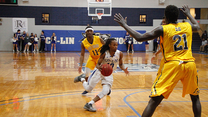 Floyd leads 97-88 Wolves win | Daily Leader