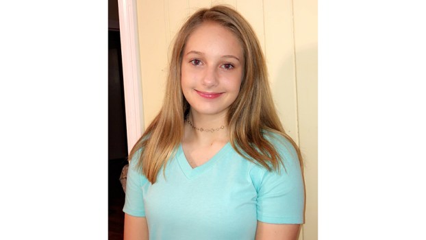 Junior Ambassadors promote Chamber of Commerce - Daily Leader | Daily ...