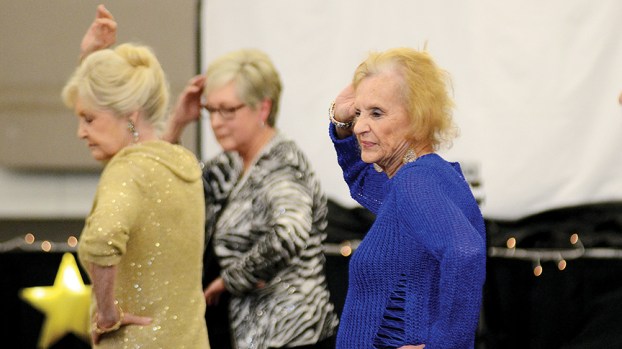 'Hollywood glamour' revived at senior citizens prom - Daily Leader ...