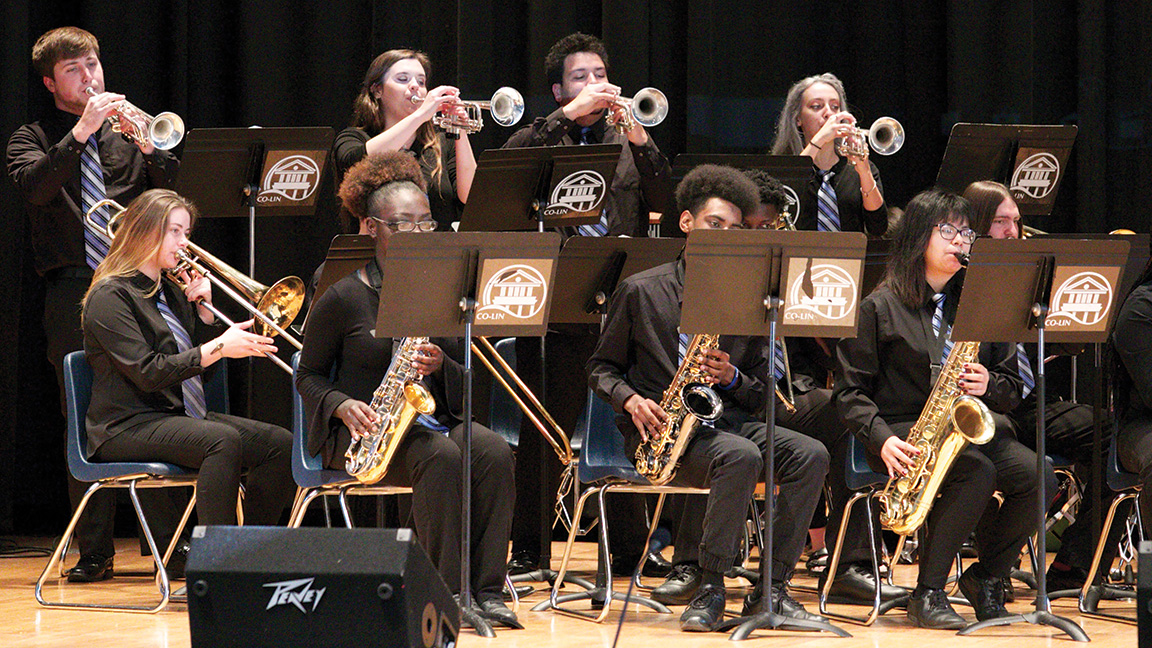 Co-Lin show will be full of ‘Hits’ | Daily Leader