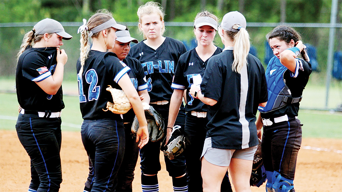 No. 9 Lady Wolves split with No. 14 Itawamba - Daily Leader | Daily Leader