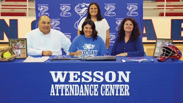 Wesson duo signs with Co-Lin softball - Daily Leader | Daily Leader