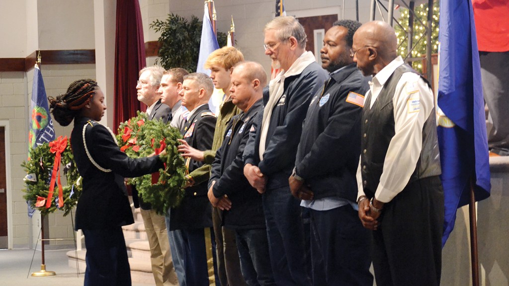 Wreaths Across America honors American heroes - Daily Leader | Daily Leader