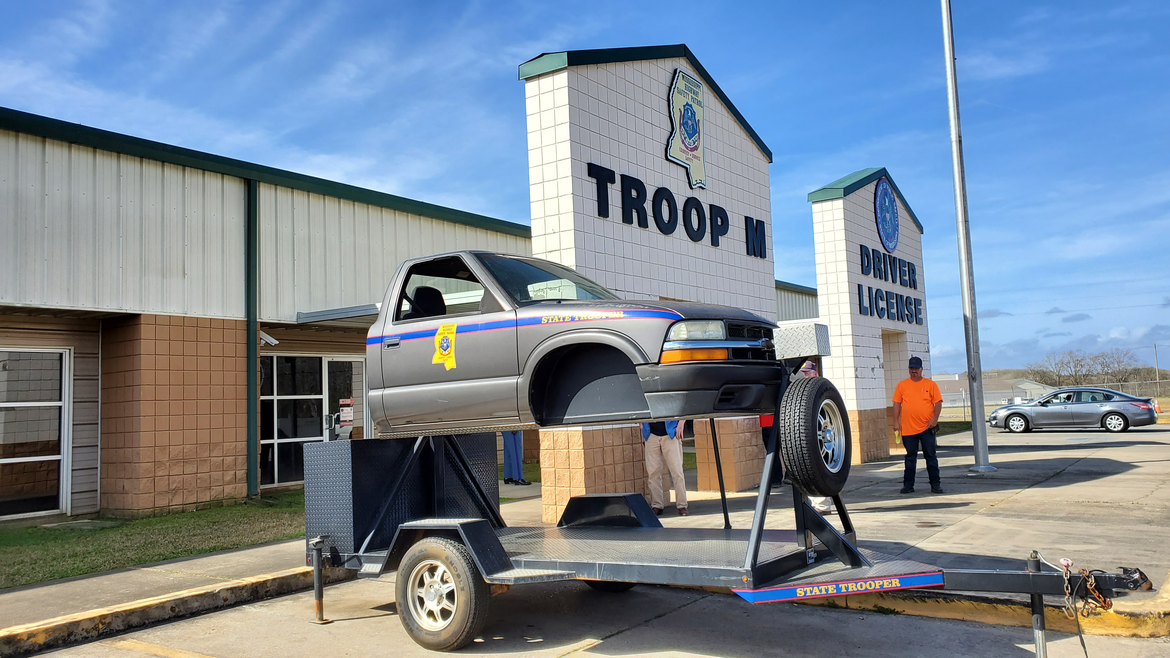 Vehicle rollover simulator at Brookhaven MHP DL station | Daily Leader