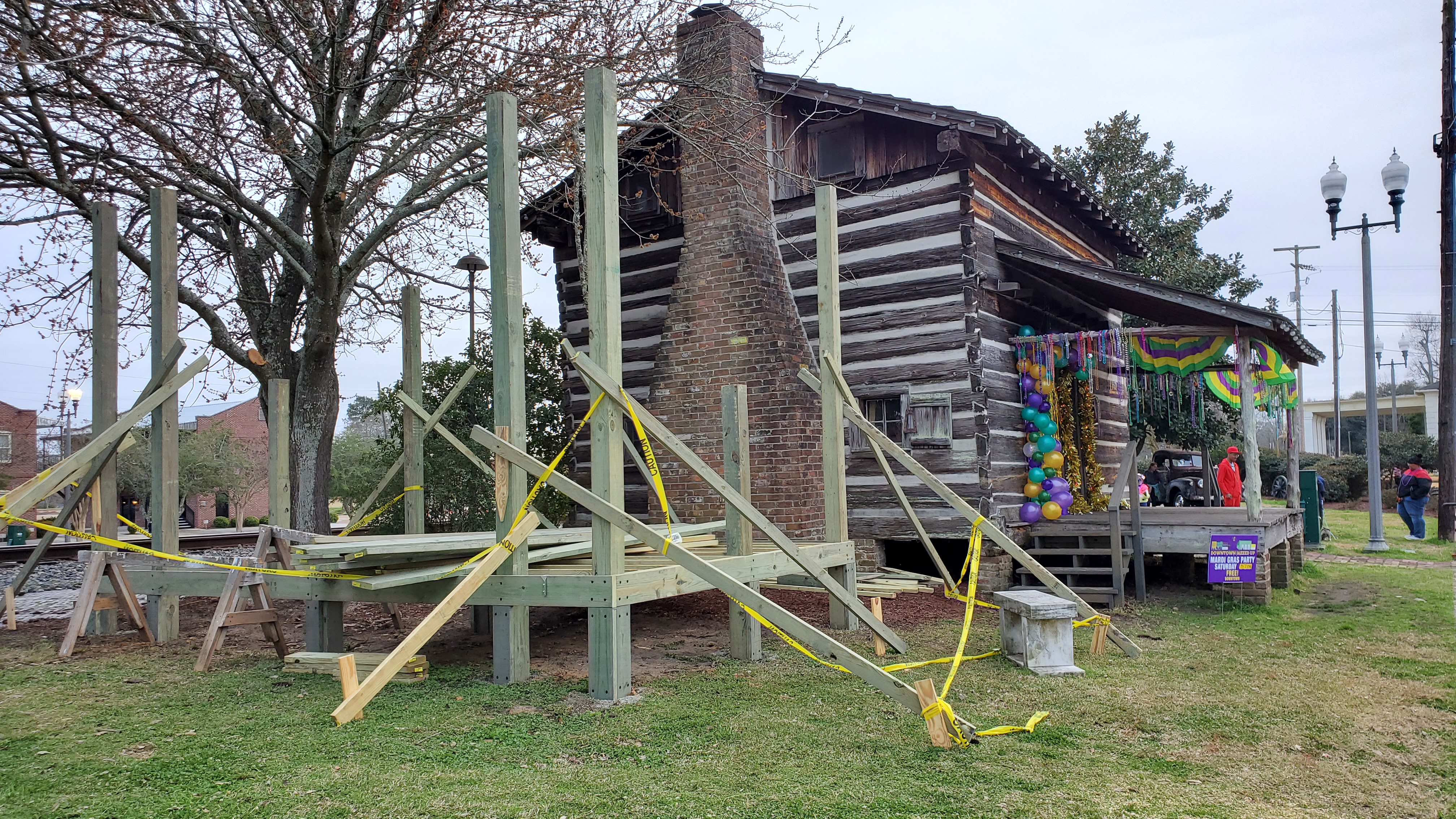 New stage, lighting spotlights Railroad Park improvements | Daily Leader