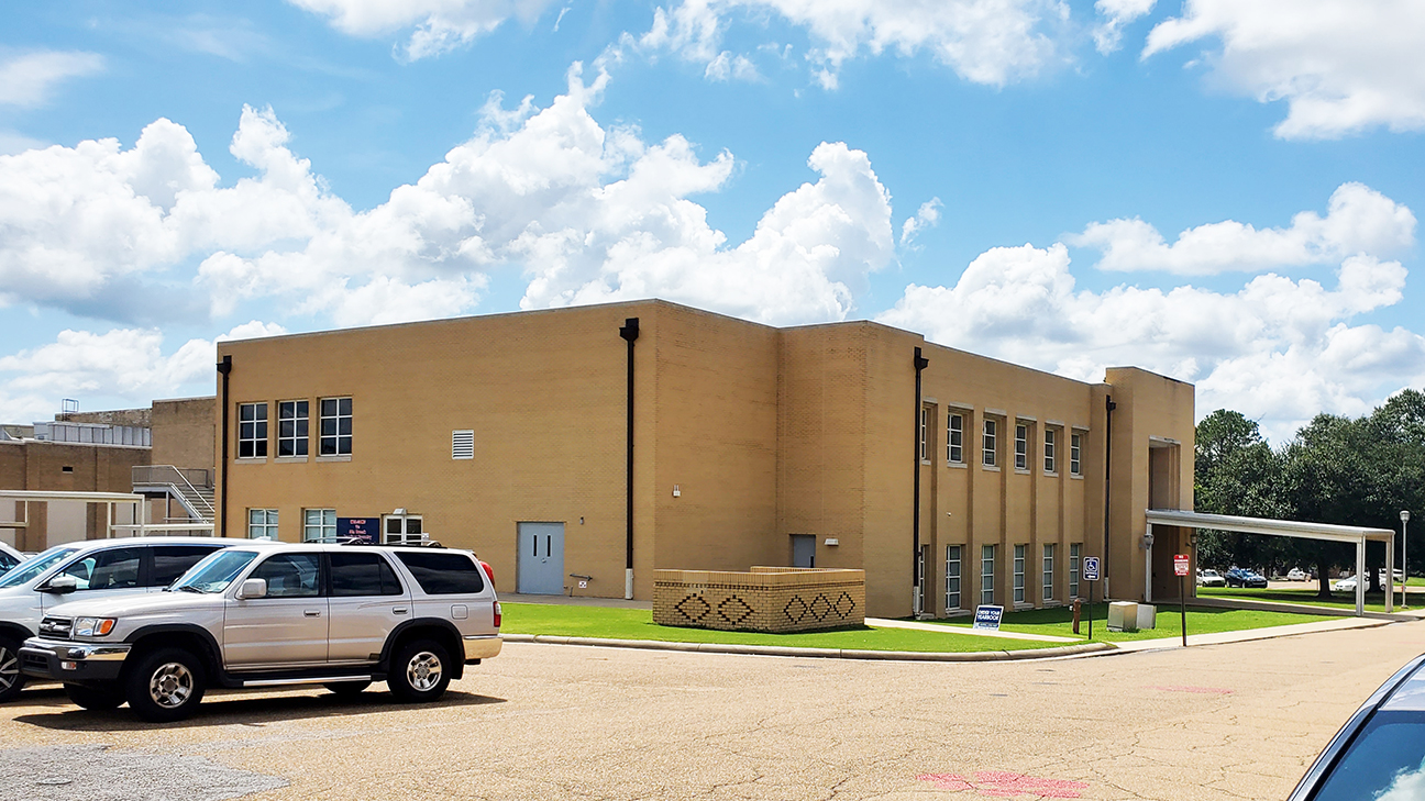 Suspects sought in Brookhaven High School bomb threat | Daily Leader