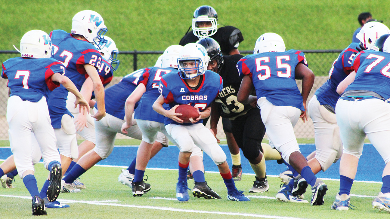 Alexander and Wesson tangle in junior high football opener | Daily Leader