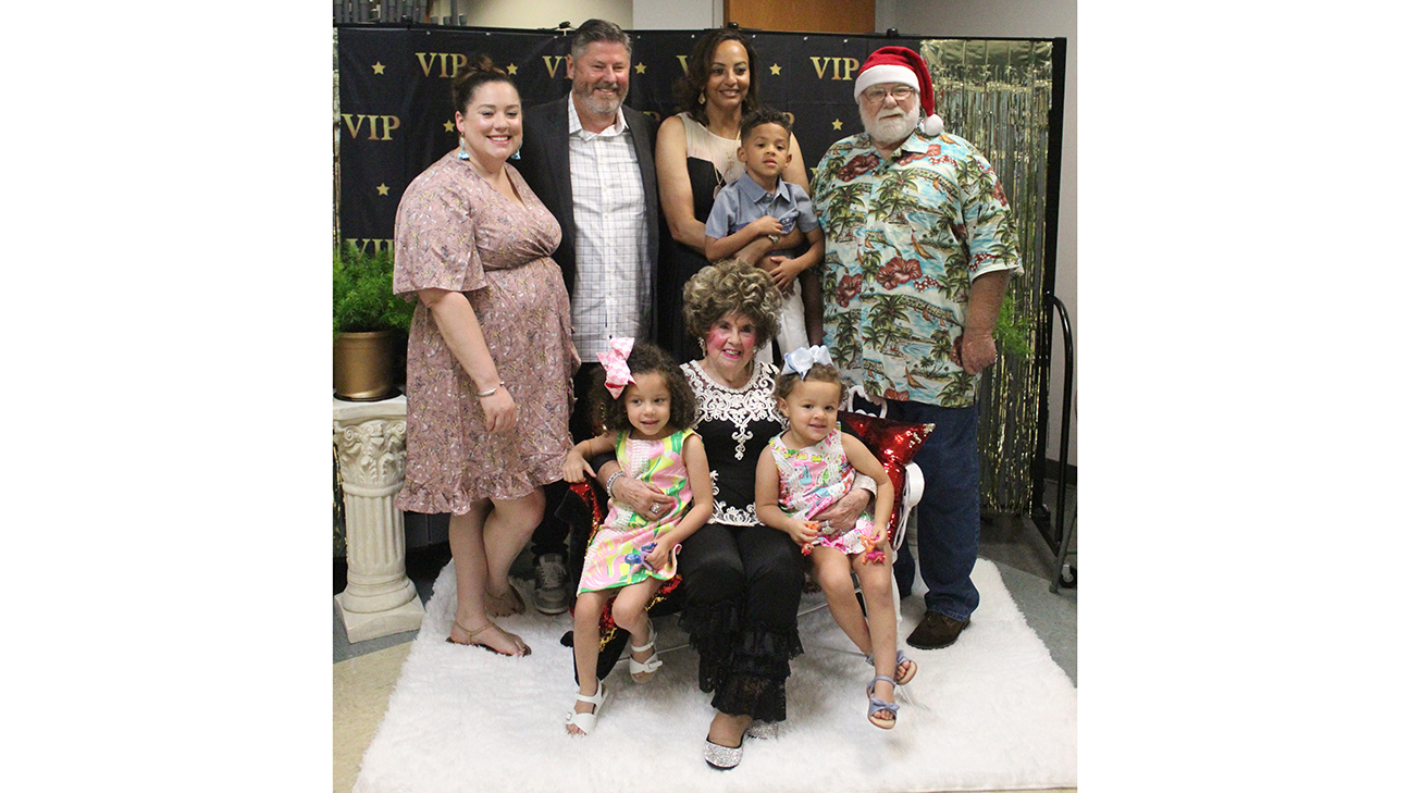 One last dance: Longtime teacher hangs up her boogie shoes | Daily Leader