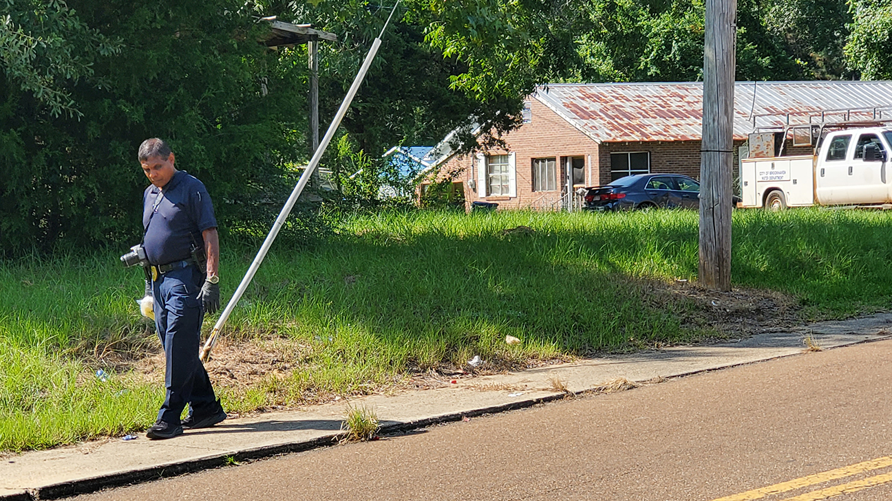 ‘Stray bullet’ homicide investigation continues with police search ...