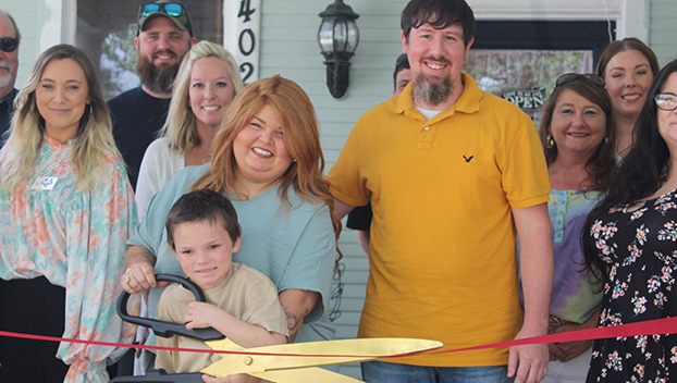 The Eleanor celebrates grand opening of business adventure | Daily Leader