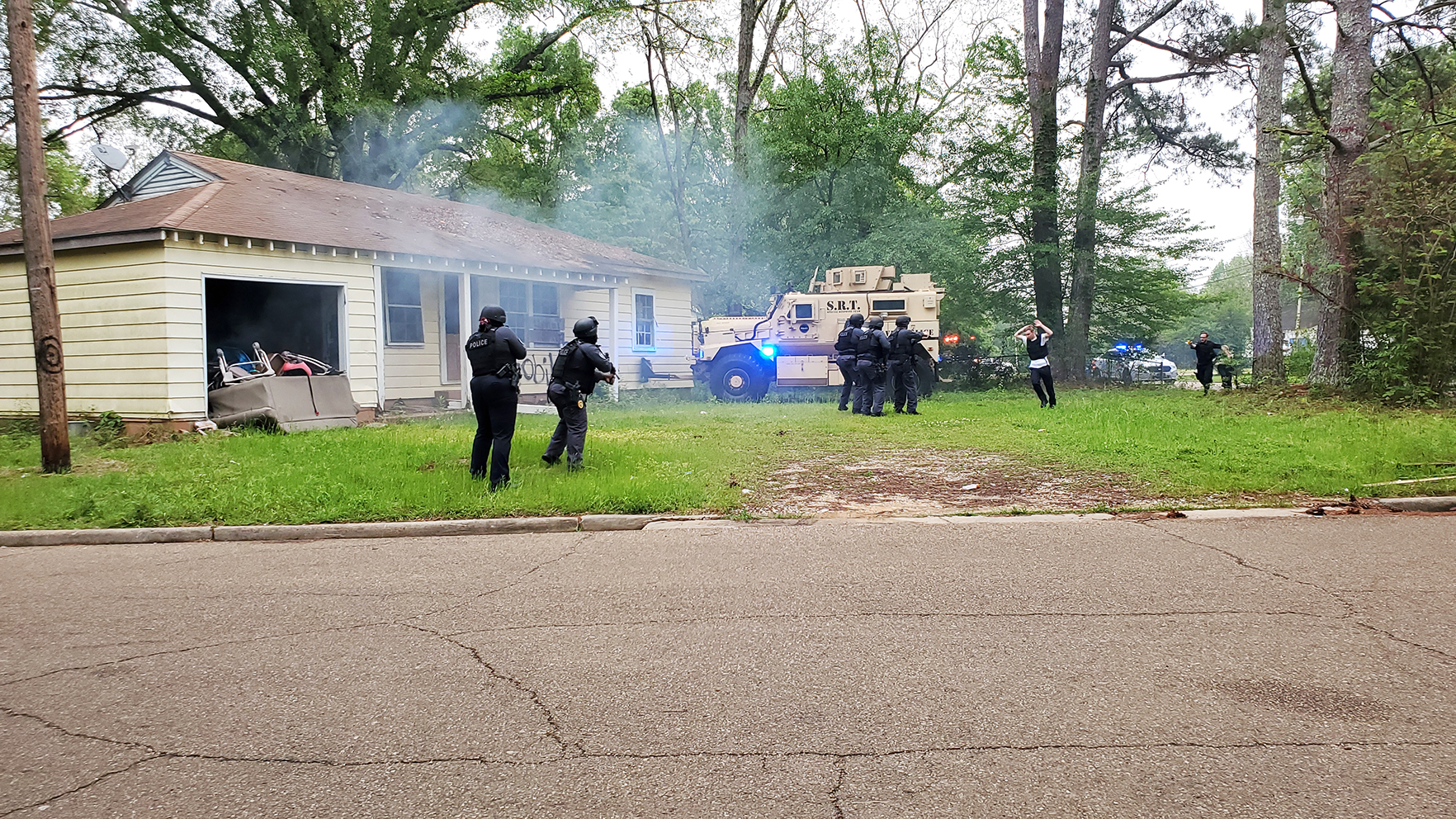 Brookhaven police training goes off with a ‘bang’ | Daily Leader