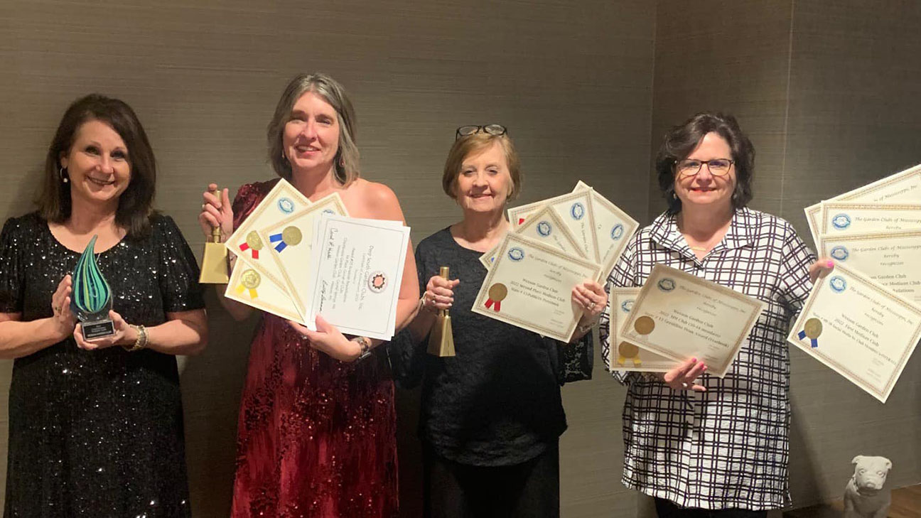 A salute to volunteers: Area Garden Club members volunteer in order to ...