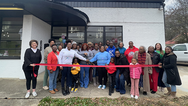 Craftswomen open Ole Brook Gift Shop | Daily Leader