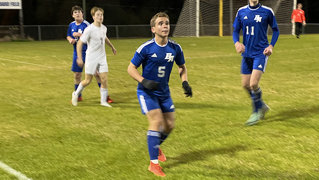 Cougars claim district title with hard fought victory | Daily Leader