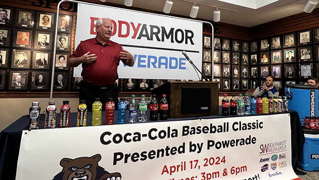 ‘It’s the revival,’: Coca-Cola Classic returns with baseball double ...