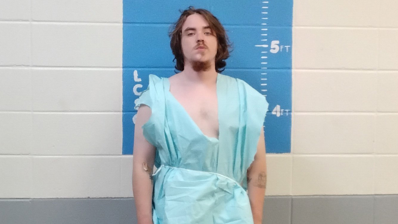 Brookhaven man charged in 3-vehicle I-55 wreck | Daily Leader