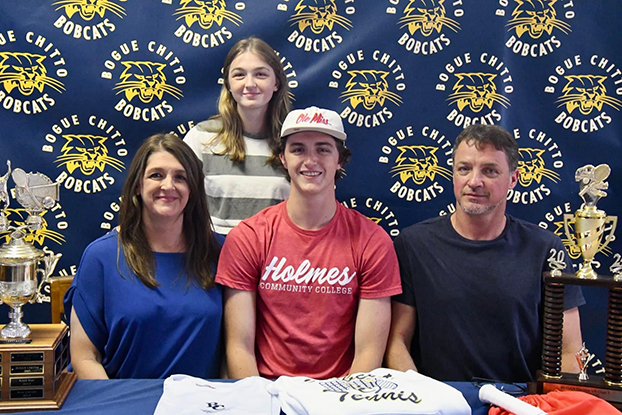 Bobcat tennis players celebrate signing day | Daily Leader