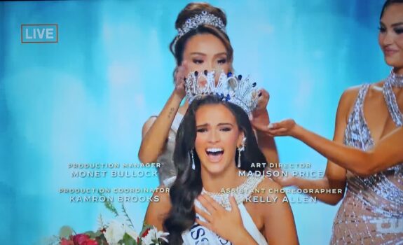 Miss Mississippi Teen USA Addie Carver is crowned 2024 Miss Teen USA ...